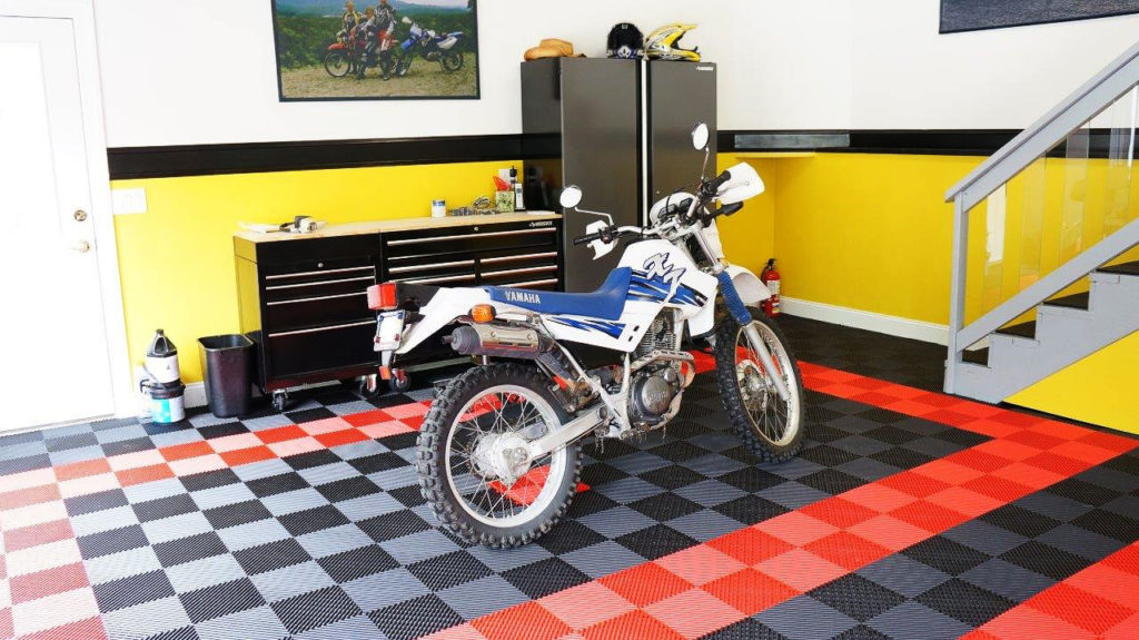 RaceDeck Free-Flow | Self Draining Garage Flooring | Safety Floor